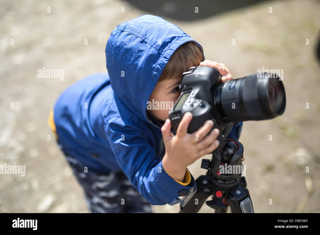Camera kid hi-res stock photography and images - Alamy