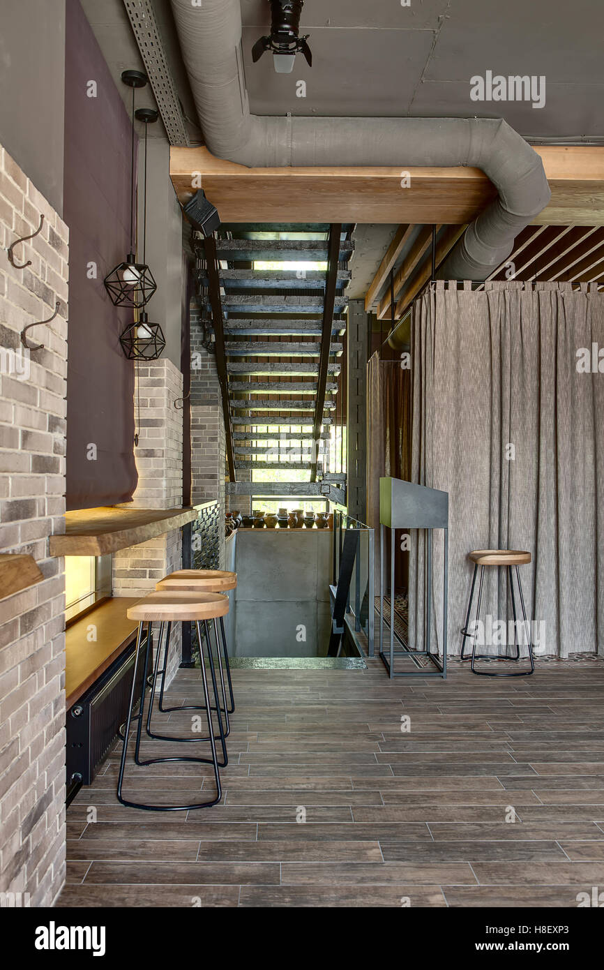 Loft restaurant hi-res stock photography and images - Alamy