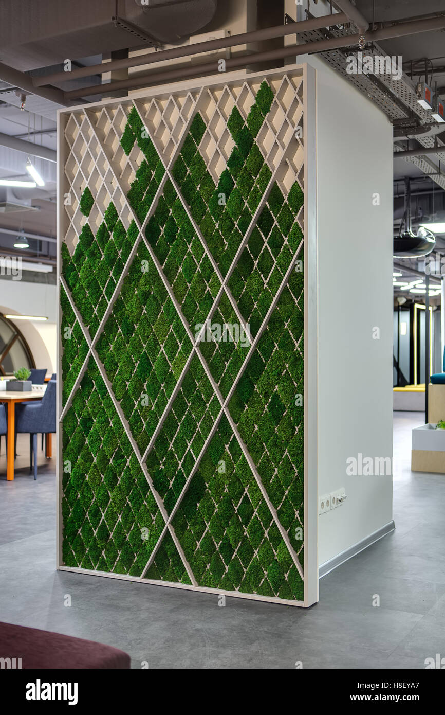 Stand with green grass Stock Photo - Alamy