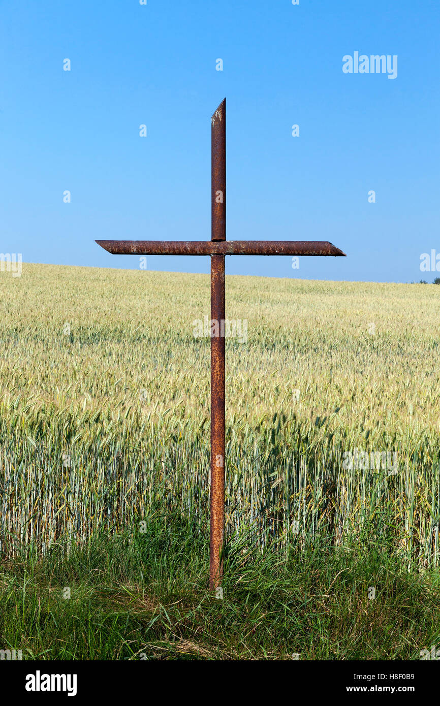rusty metal cross Stock Photo - Alamy