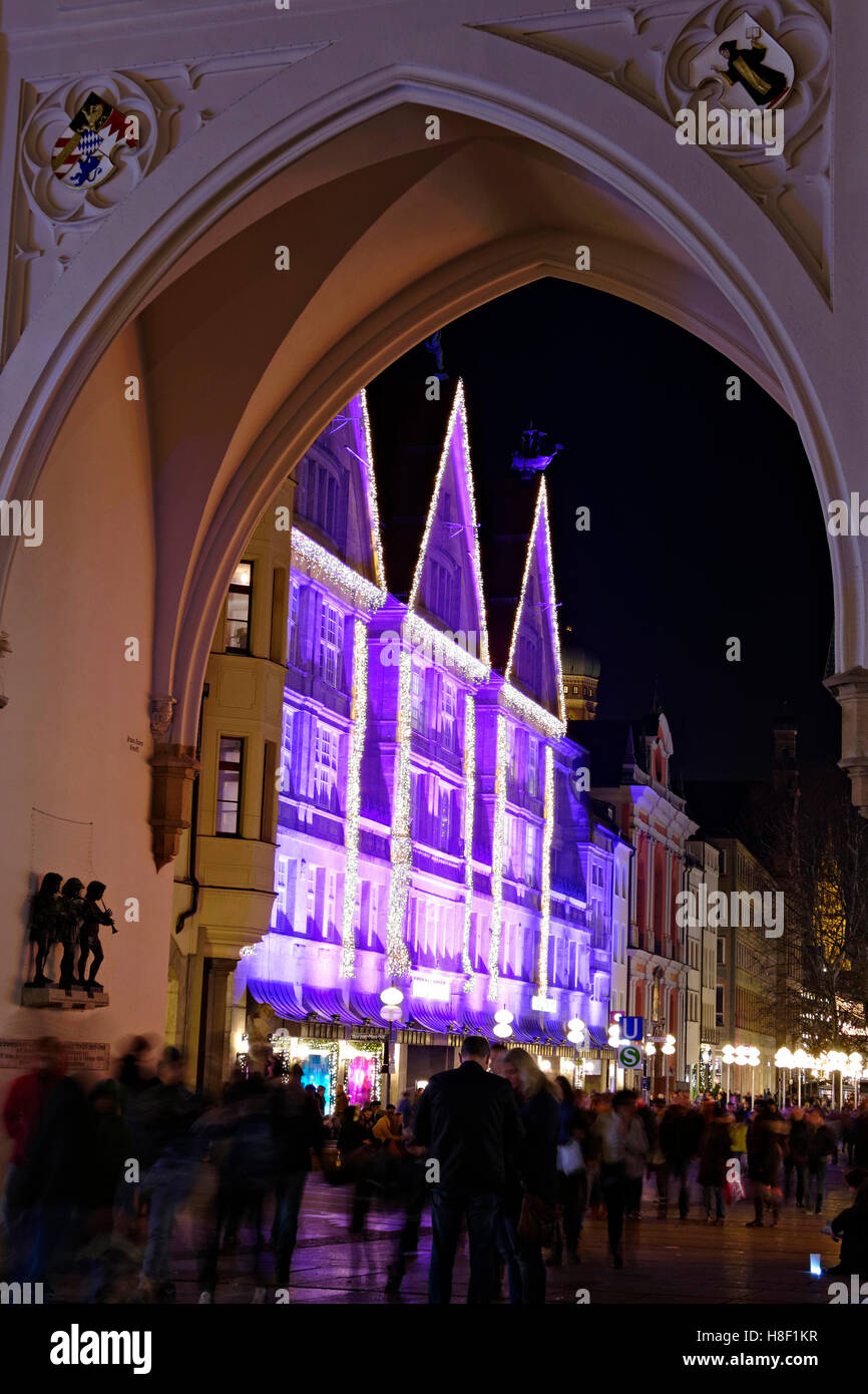 Oberpollinger building hi-res stock photography and images - Alamy