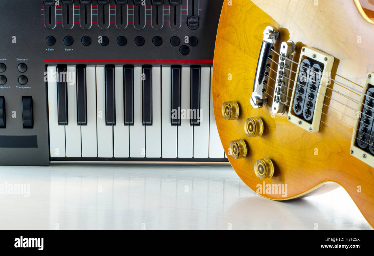 Gibson les paul sunburst hi-res stock photography and images - Alamy