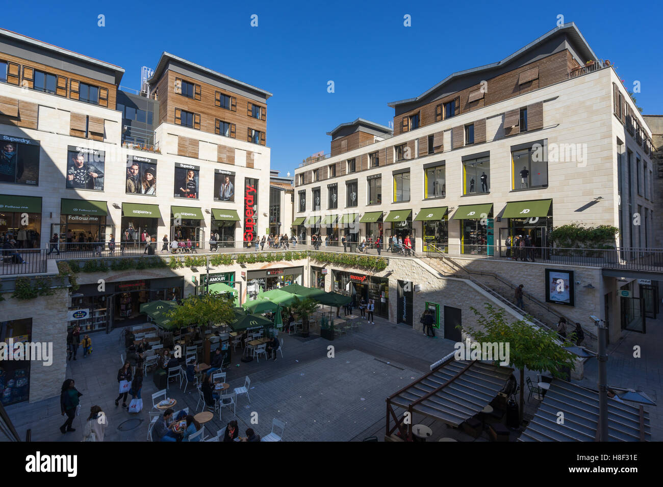 Promenade Sainte-Catherine shopping area in Bordeaux Stock Photo - Alamy