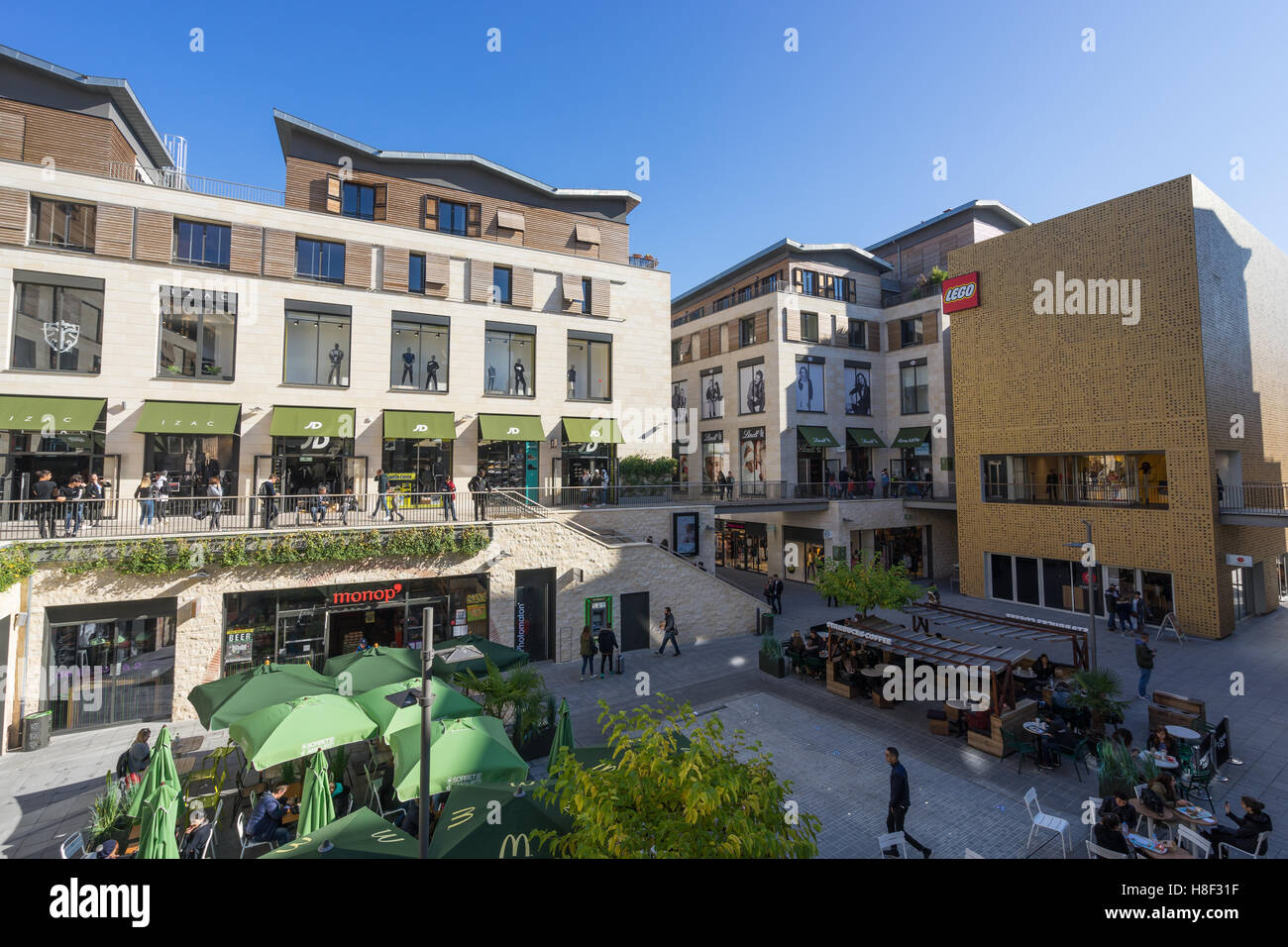 Promenade Sainte-Catherine shopping area in Bordeaux Stock Photo - Alamy