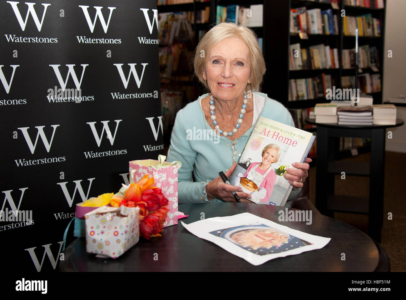 Mary Berry Celebrity chef and star of The Great British Bake Off, Mary ...