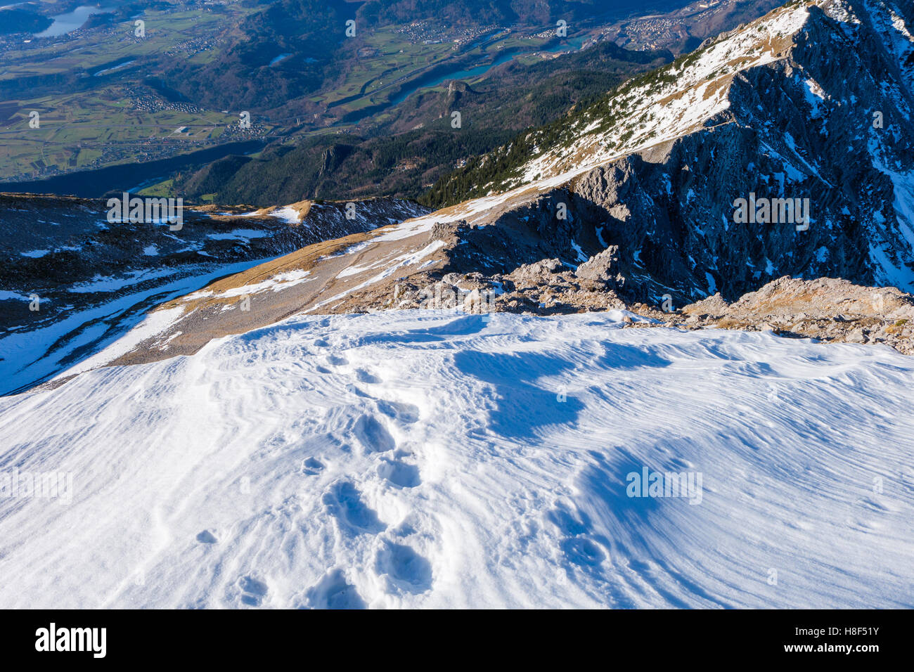 Snow on a mountain ridge Stock Photo - Alamy