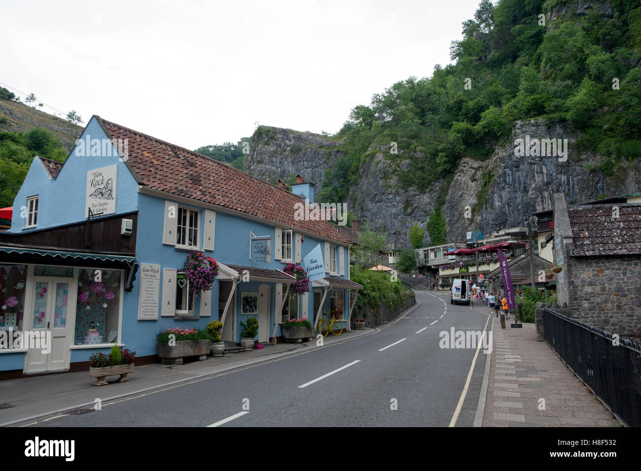Cheddar gorge cheddar england hi-res stock photography and images - Alamy