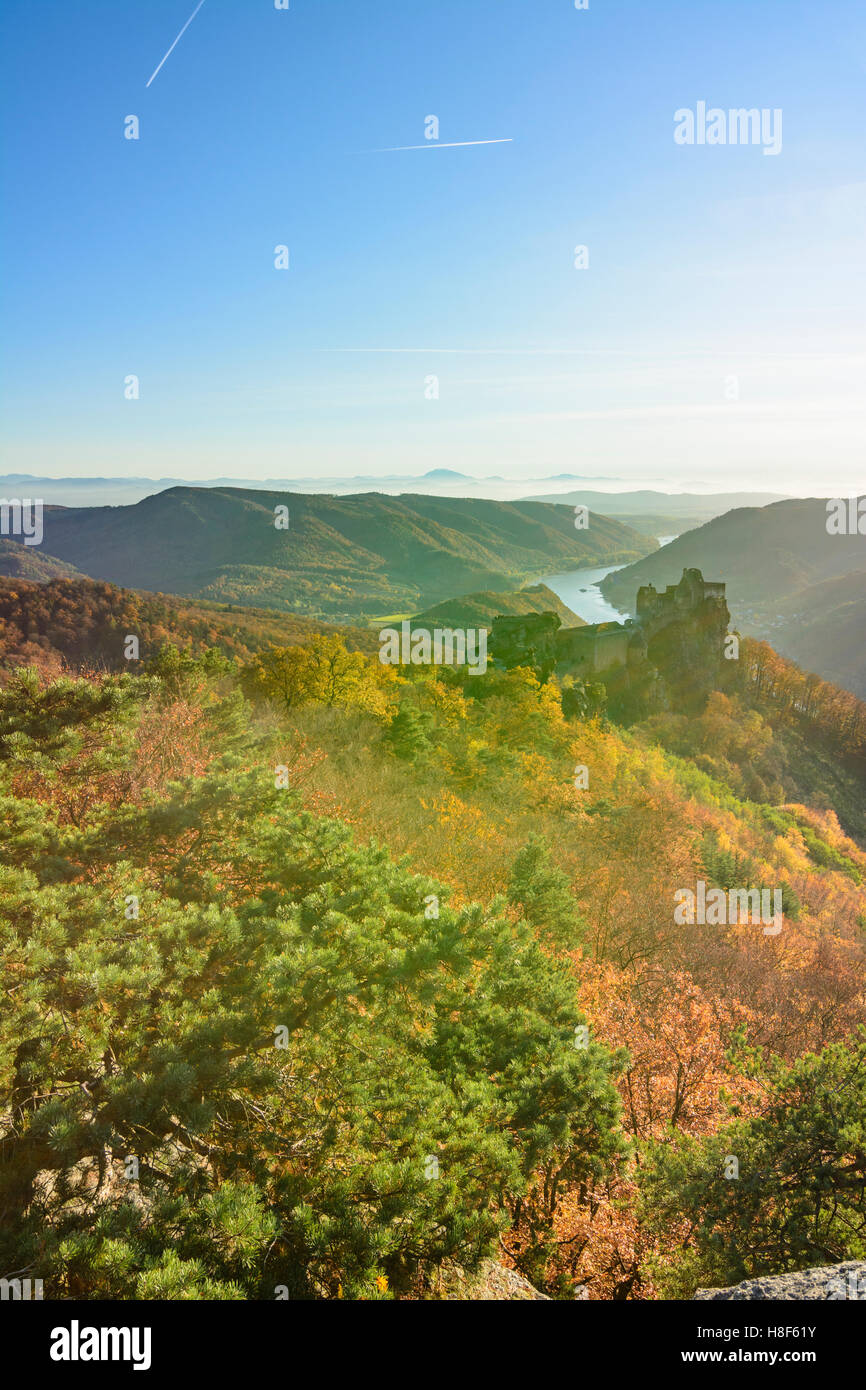 Schönbühel-Aggsbach: Aggstein Castle, river Danube, Wachau ...