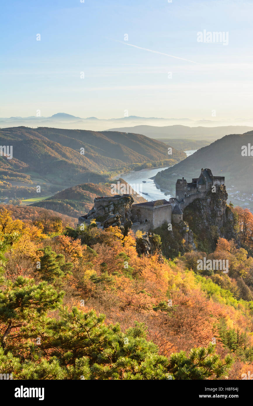 Schönbühel-Aggsbach: Aggstein Castle, river Danube, Wachau ...
