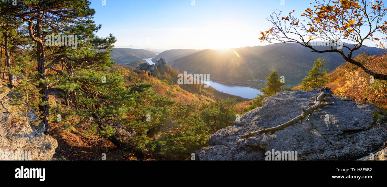 Schönbühel-Aggsbach: Aggstein Castle, river Danube, Wachau ...