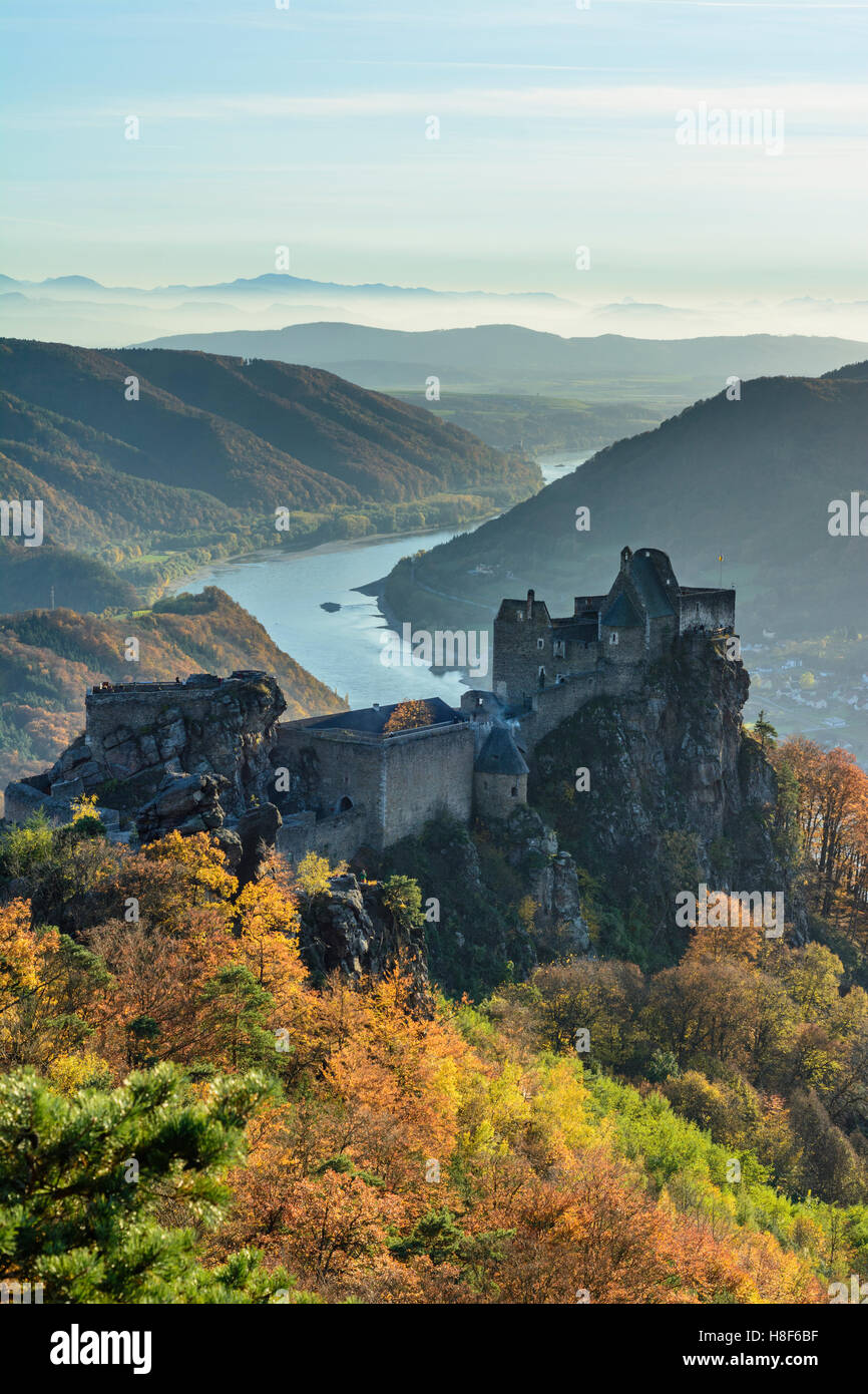Schönbühel-Aggsbach: Aggstein Castle, river Danube, Wachau ...