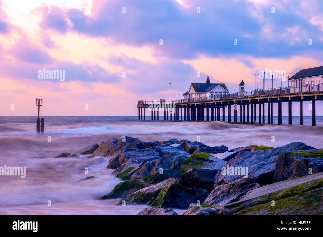 Groynes uk hi-res stock photography and images - Alamy