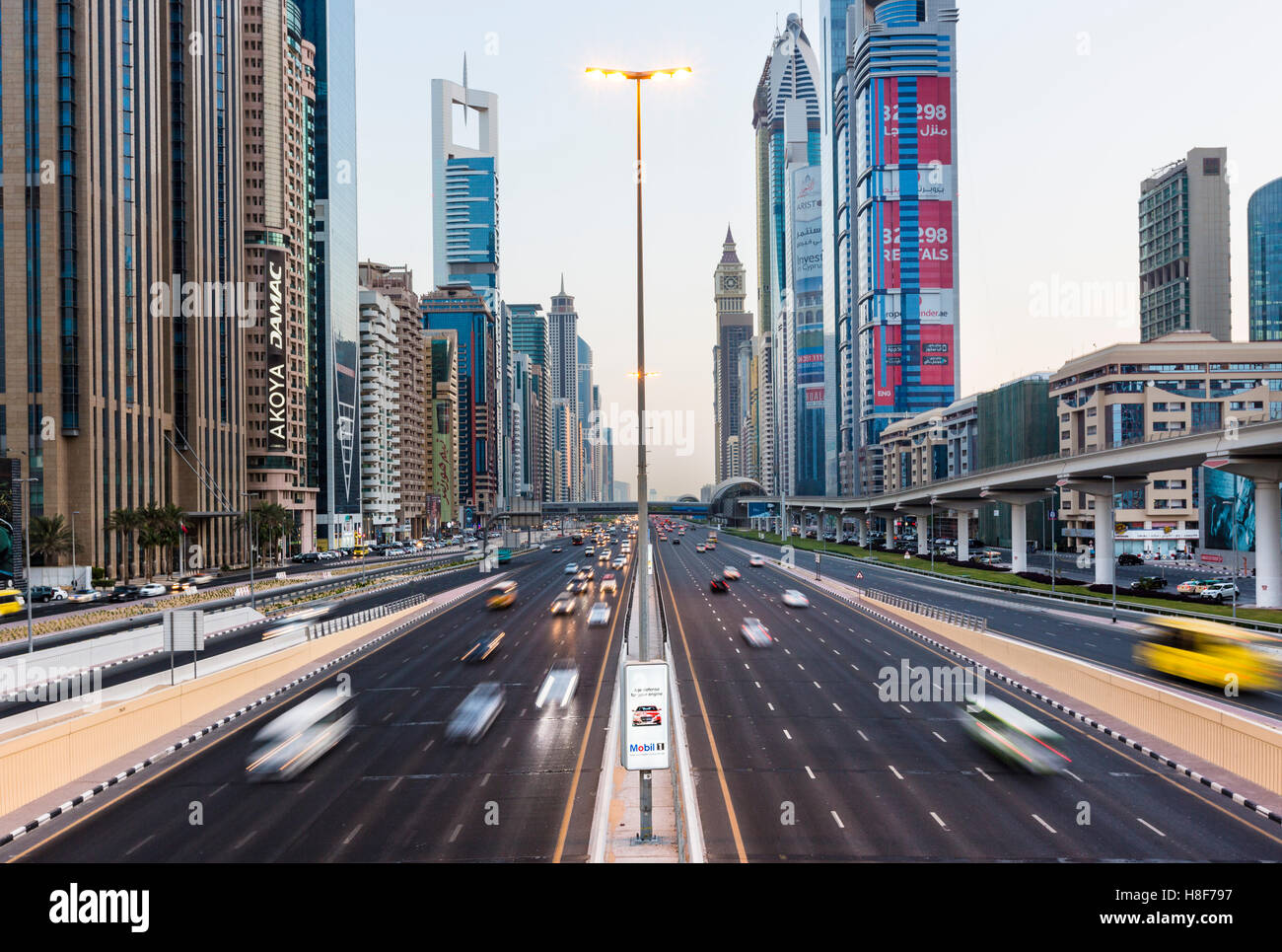 Dubai sheikh zayed road skyline hi-res stock photography and images - Alamy