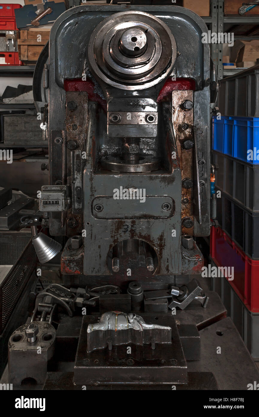 Squeezing machine from 1950s mold hi-res stock photography and images ...