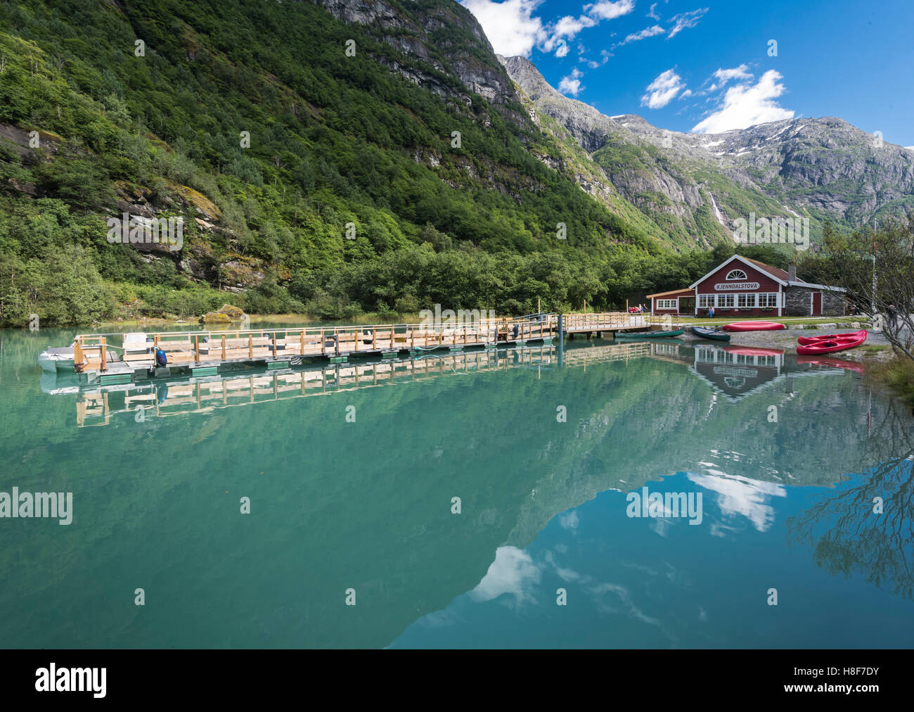 Kjenndalstova Cafe, Lake Loen, Lovatnet, Loen, Norway Stock Photo - Alamy
