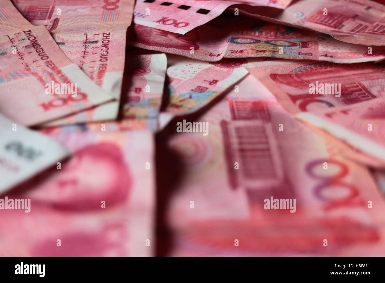 Yuan china money 100 hi-res stock photography and images - Alamy