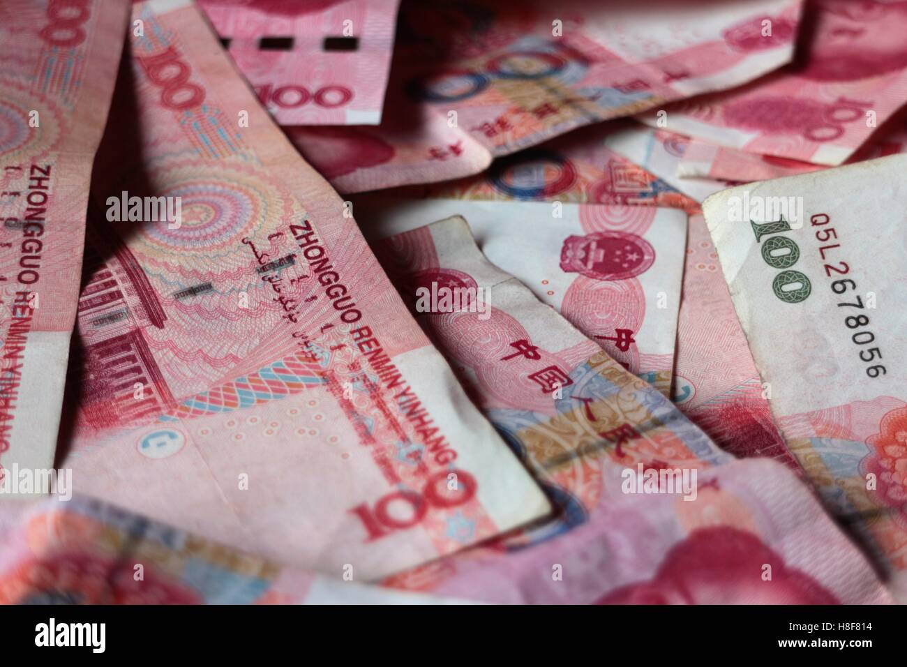 Yuan china money 100 hi-res stock photography and images - Alamy