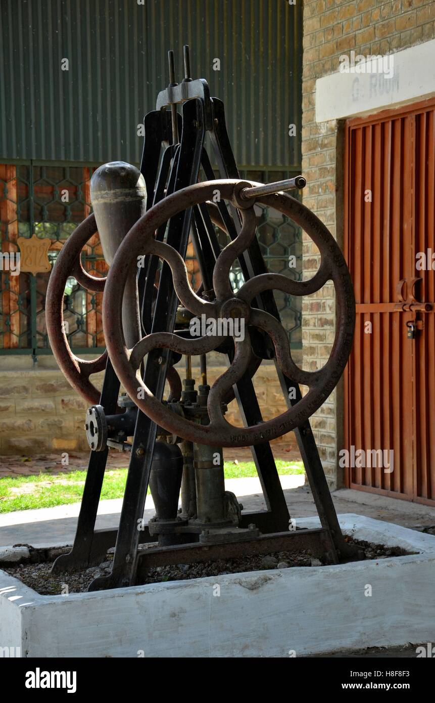 Hand Crank Pump High Resolution Stock Photography and Images - Alamy