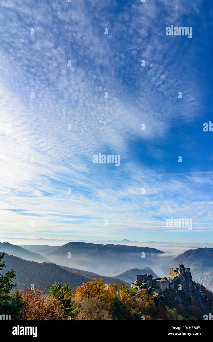 Schönbühel-Aggsbach: Aggstein Castle, river Danube, Wachau ...
