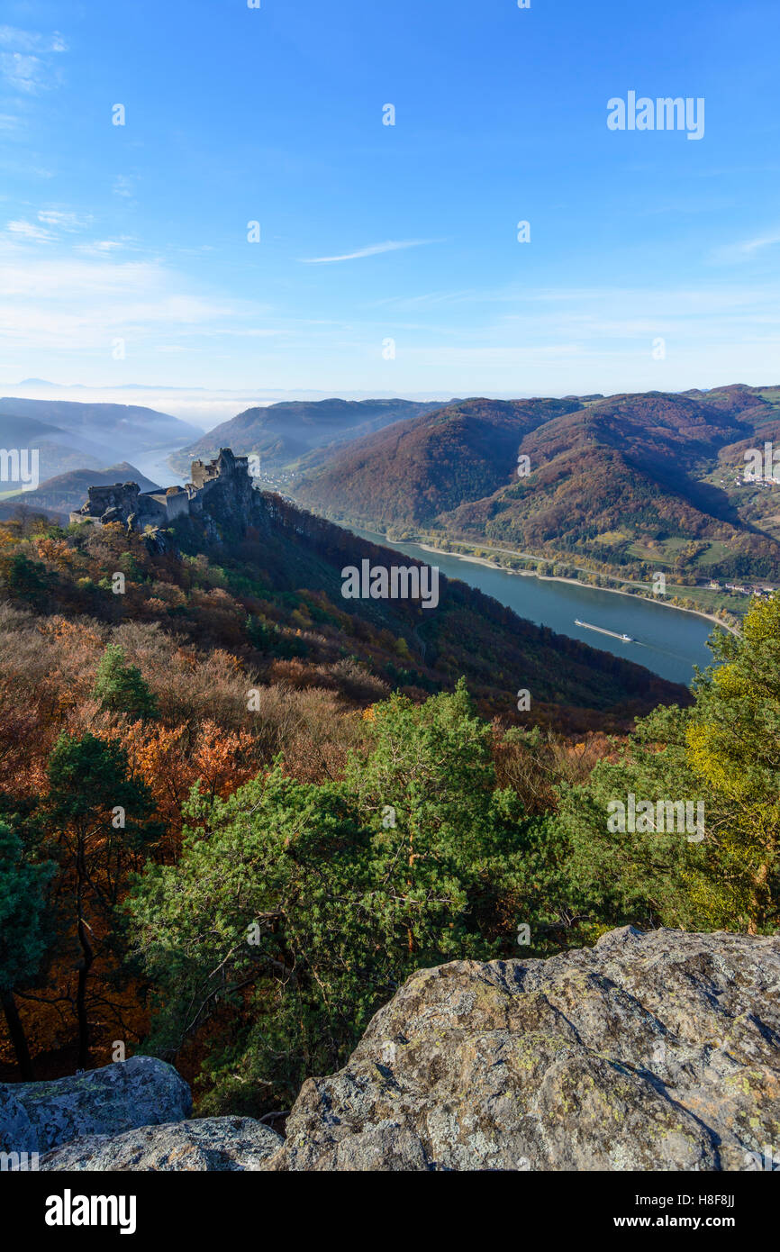 Schönbühel-Aggsbach: Aggstein Castle, river Danube, Wachau ...