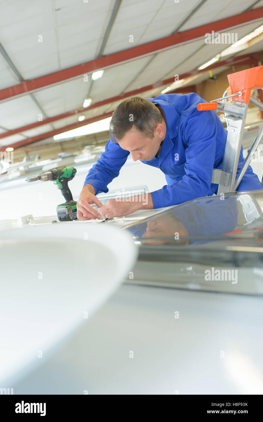 Installing machinery hi-res stock photography and images - Alamy