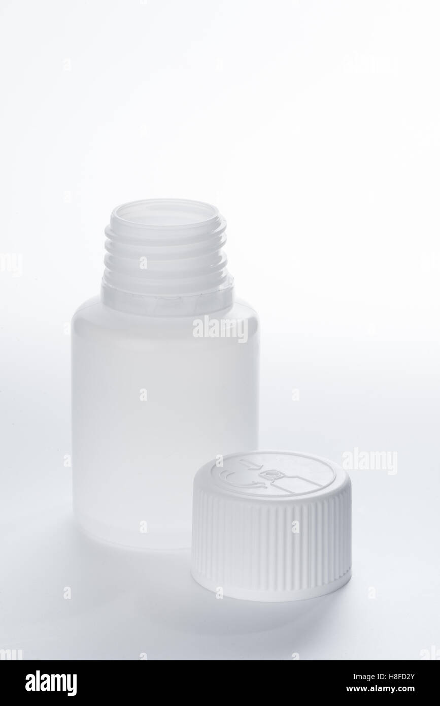 Plastic medical container hi-res stock photography and images - Alamy
