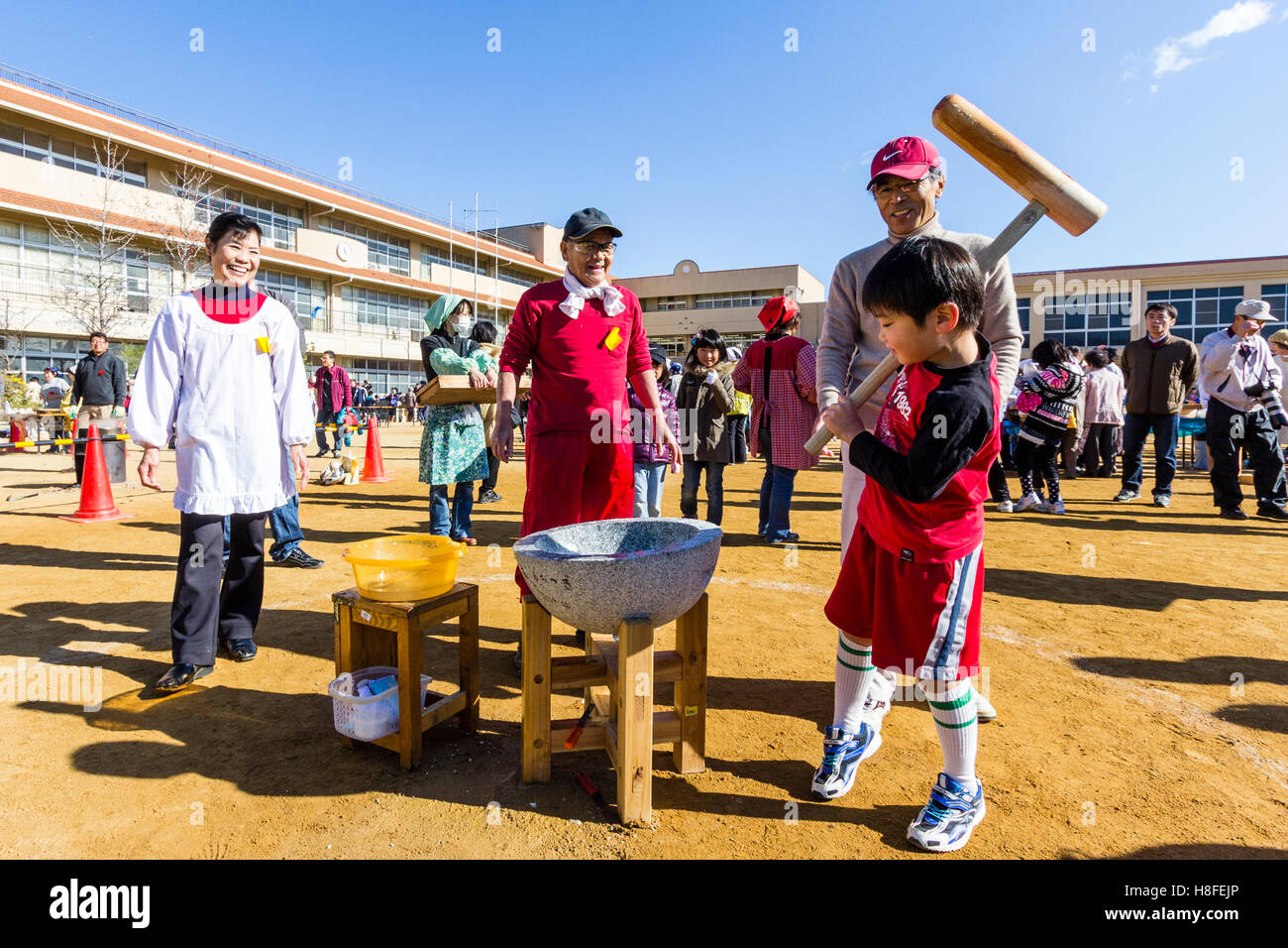 6 years old japanese boy hi-res stock photography and images - Alamy