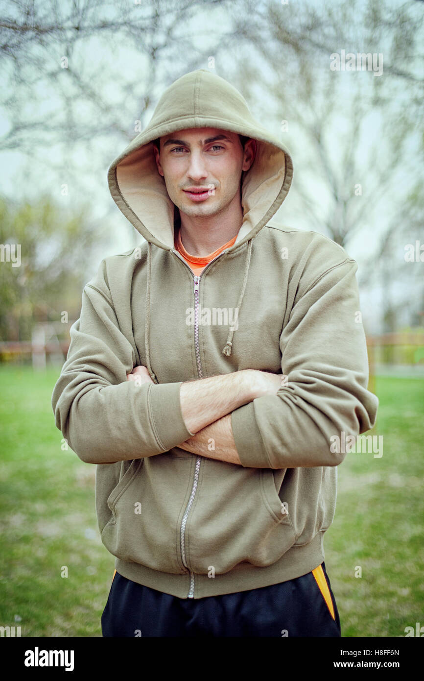 Outdoor portrait of a Caucasian athlete ready to work out Stock Photo ...