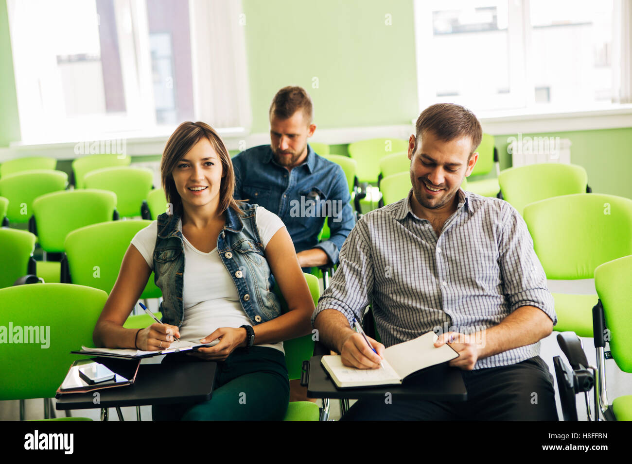 Group students presentation classroom hi-res stock photography and ...