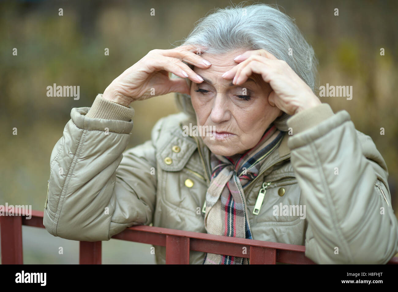Senior sad hi-res stock photography and images - Alamy