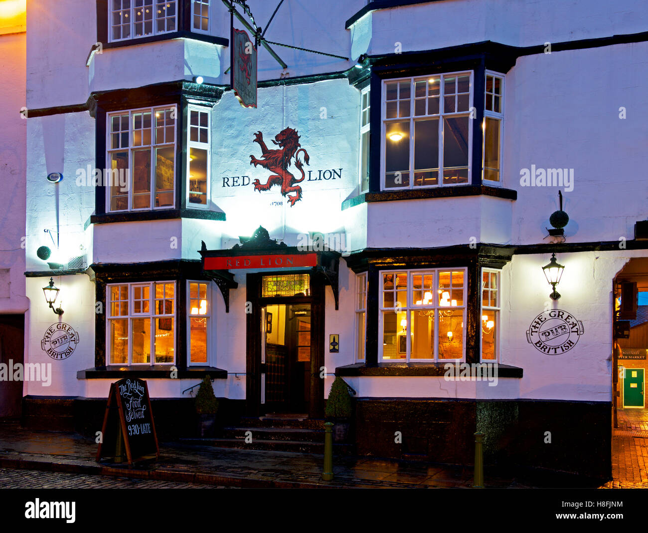 Red Lion Pub Public House High Resolution Stock Photography and Images ...