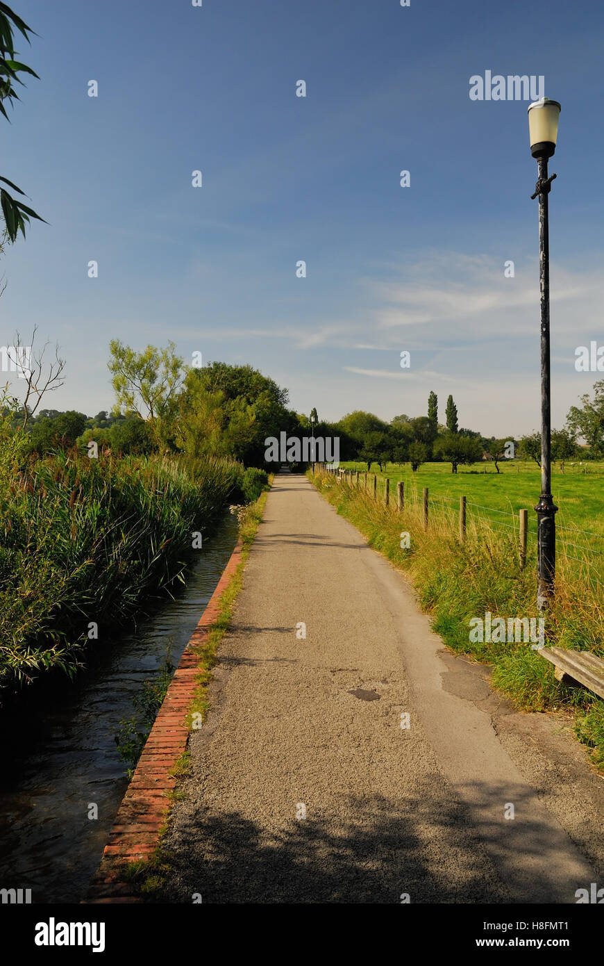 Town Path, Salisbury, a public footpath across Harnham water meadows ...
