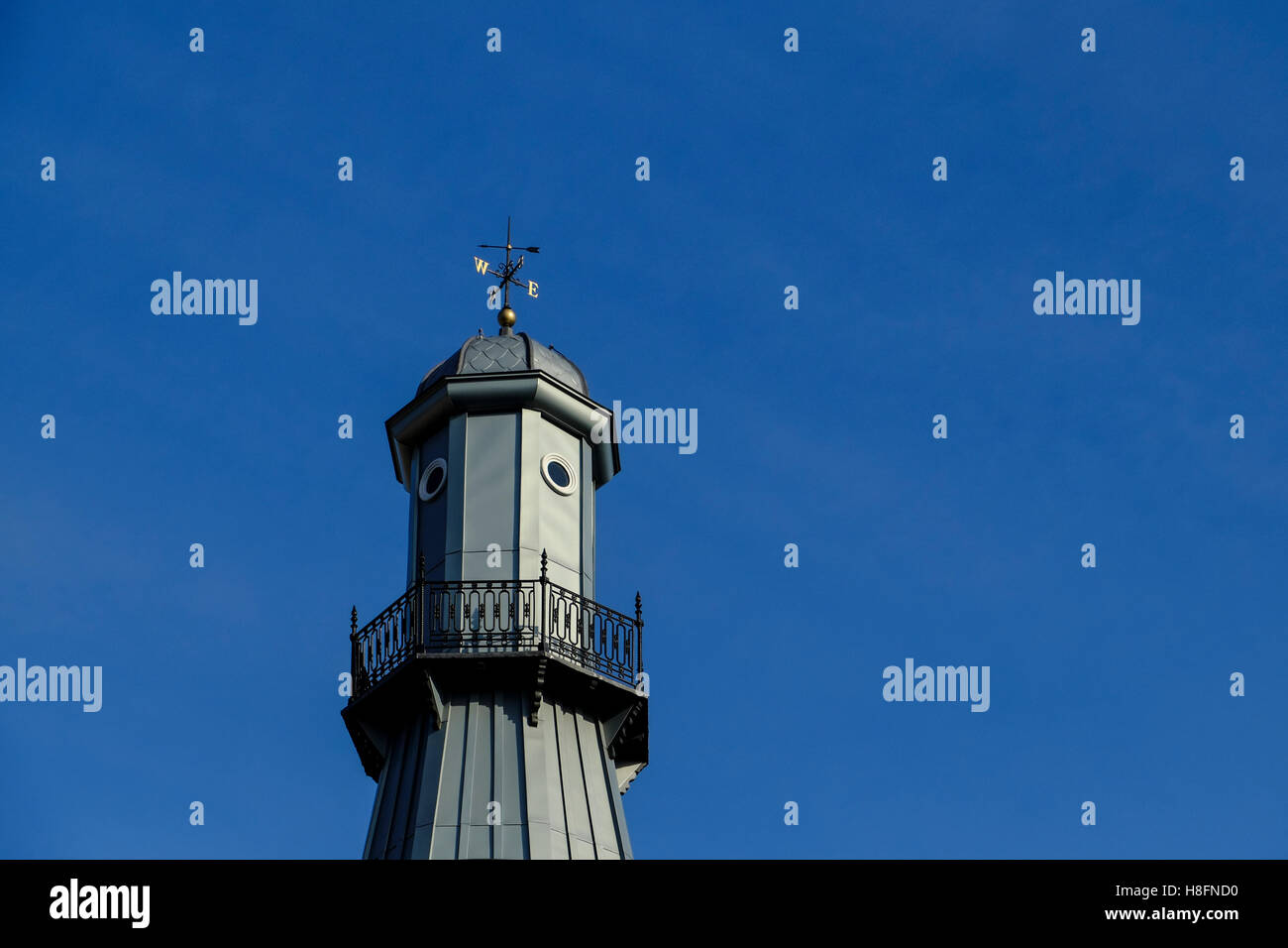 Kings cross lighthouse hi-res stock photography and images - Alamy