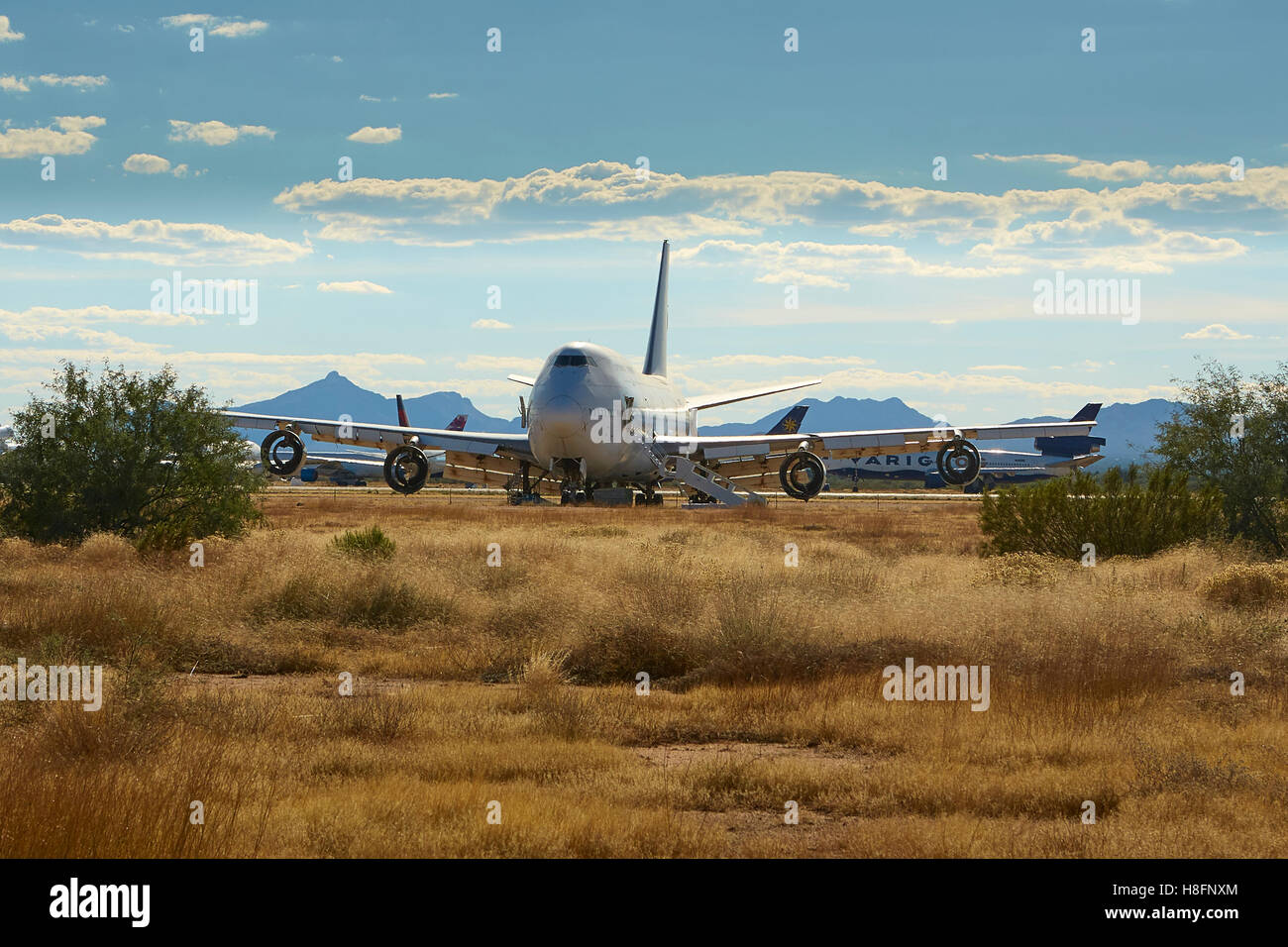 Boeing plane boneyard hi-res stock photography and images - Alamy