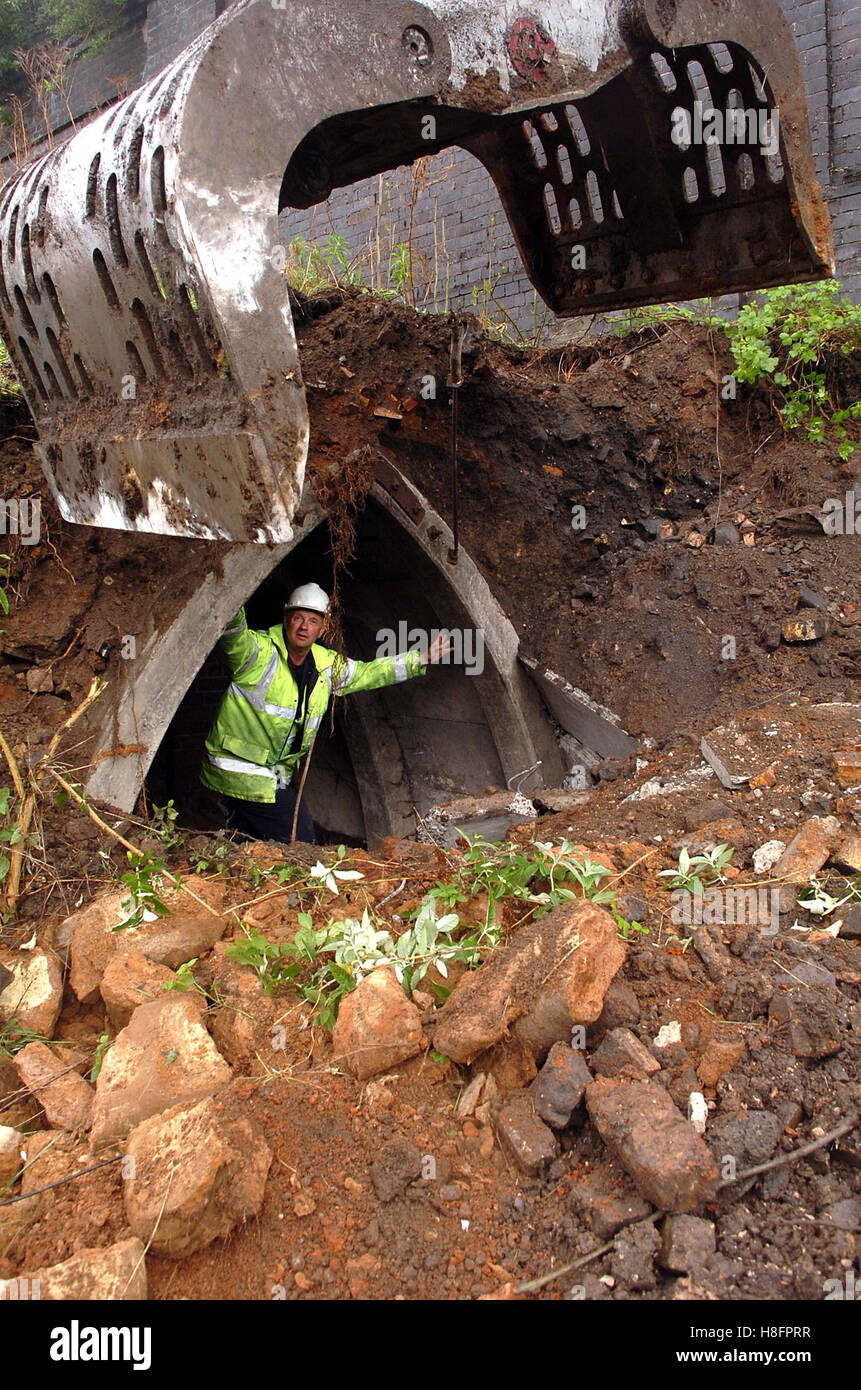 Demolition air raid shelter hi-res stock photography and images - Alamy