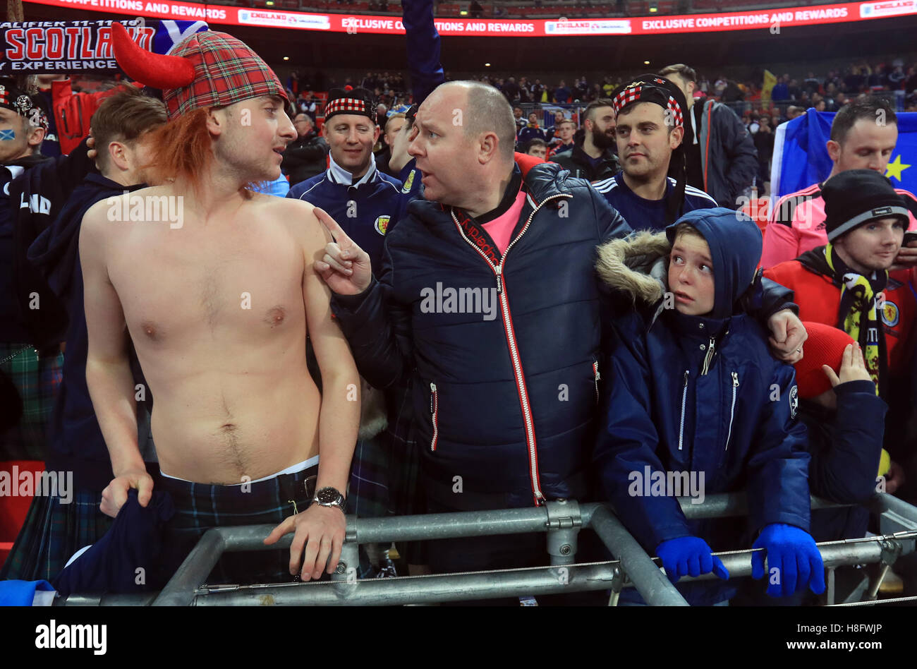 A Scotland fan apologises after upsetting a young child in the crowd ...