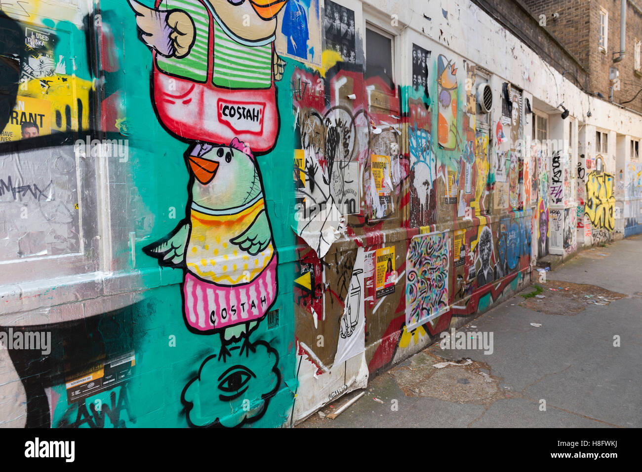 England, London, graffities in Spitalfields Stock Photo - Alamy