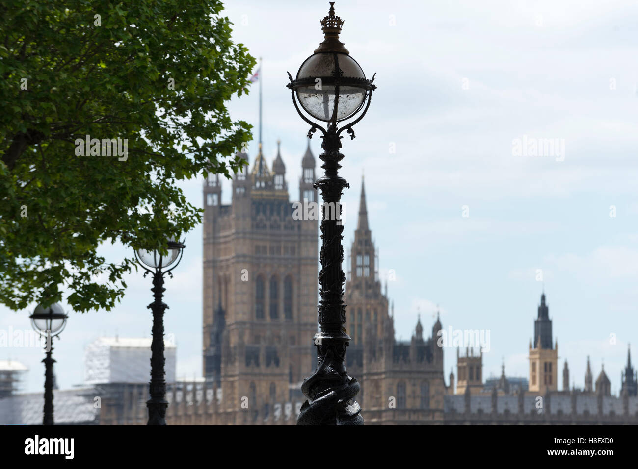 England, London, street lamp at Queens Walk Stock Photo - Alamy