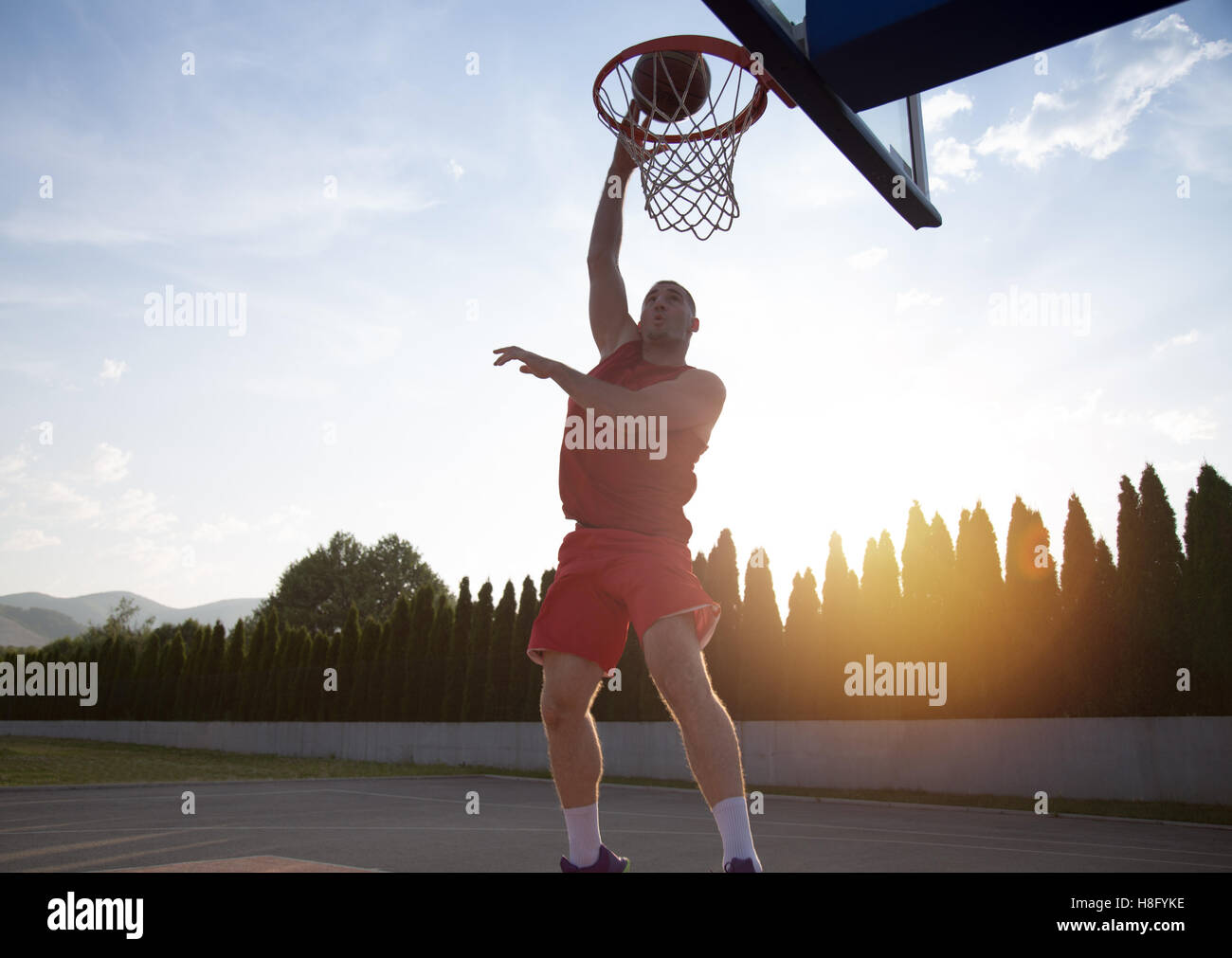 Slamdunk hi-res stock photography and images - Alamy