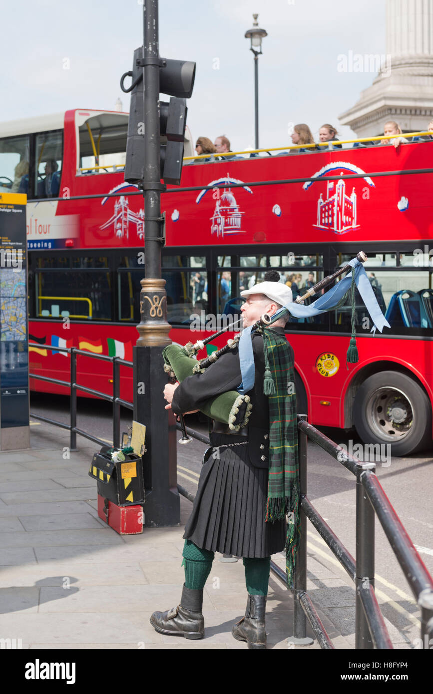 England, London, bagpipe players at the Trafalgar Square Stock Photo ...
