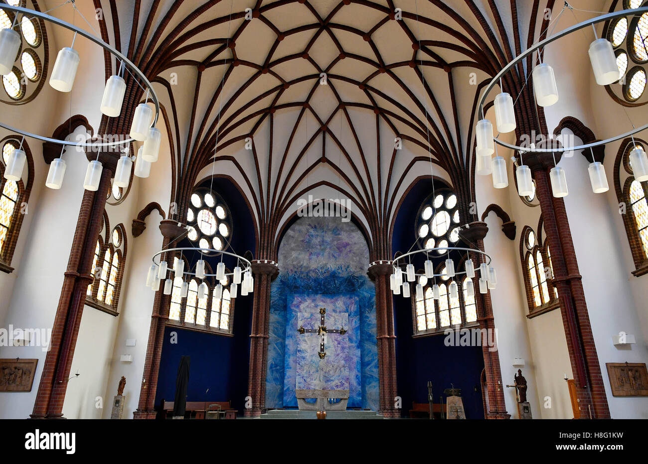 Cross vault hi-res stock photography and images - Alamy