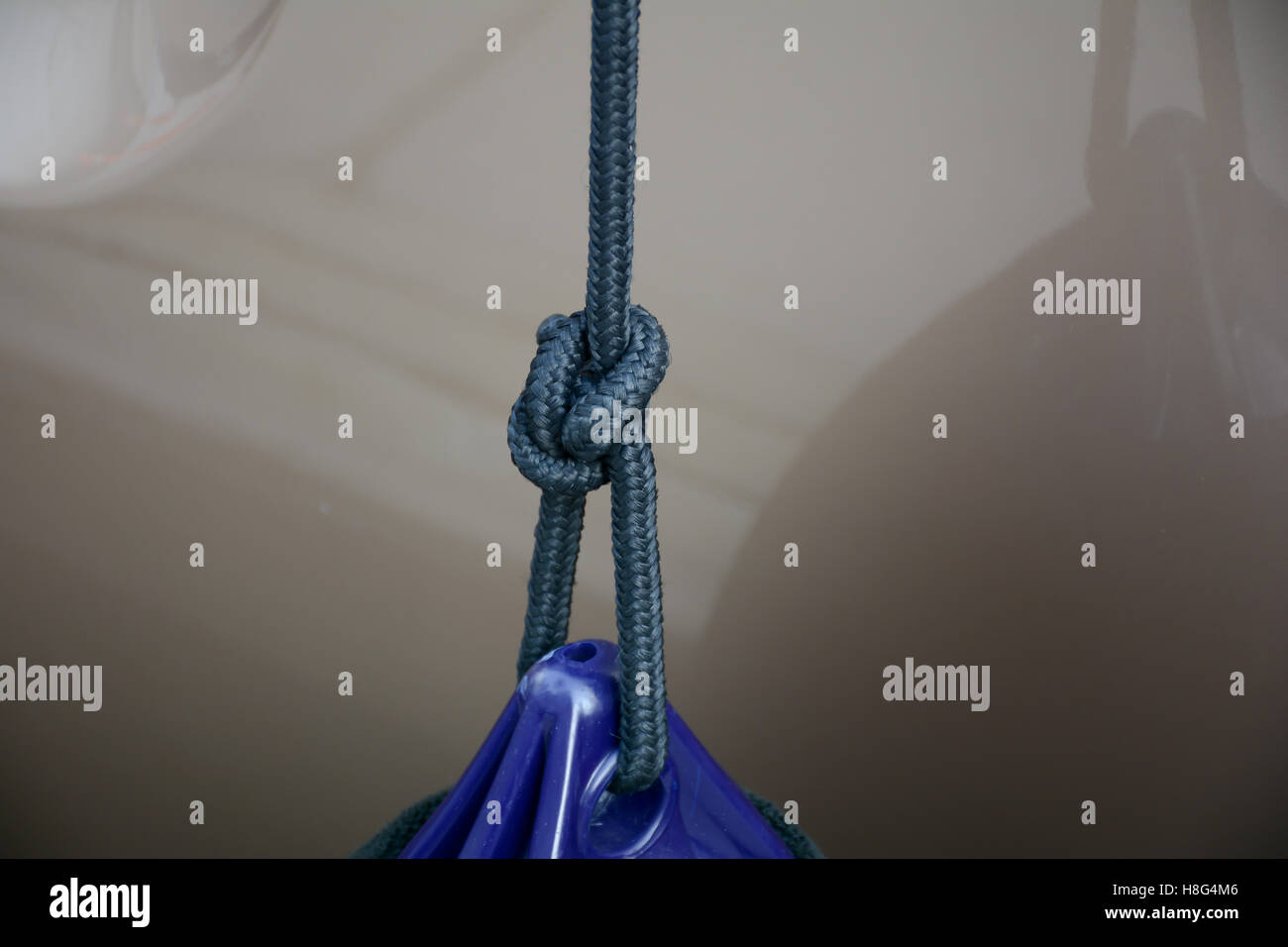 Close up Rope knot on the boat or ship Stock Photo - Alamy