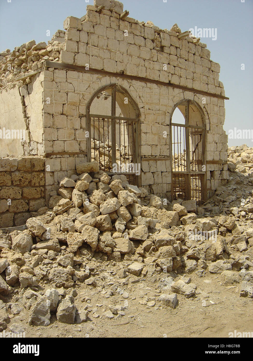 15th September 2005 A derelict building in the island port of Suakin in ...