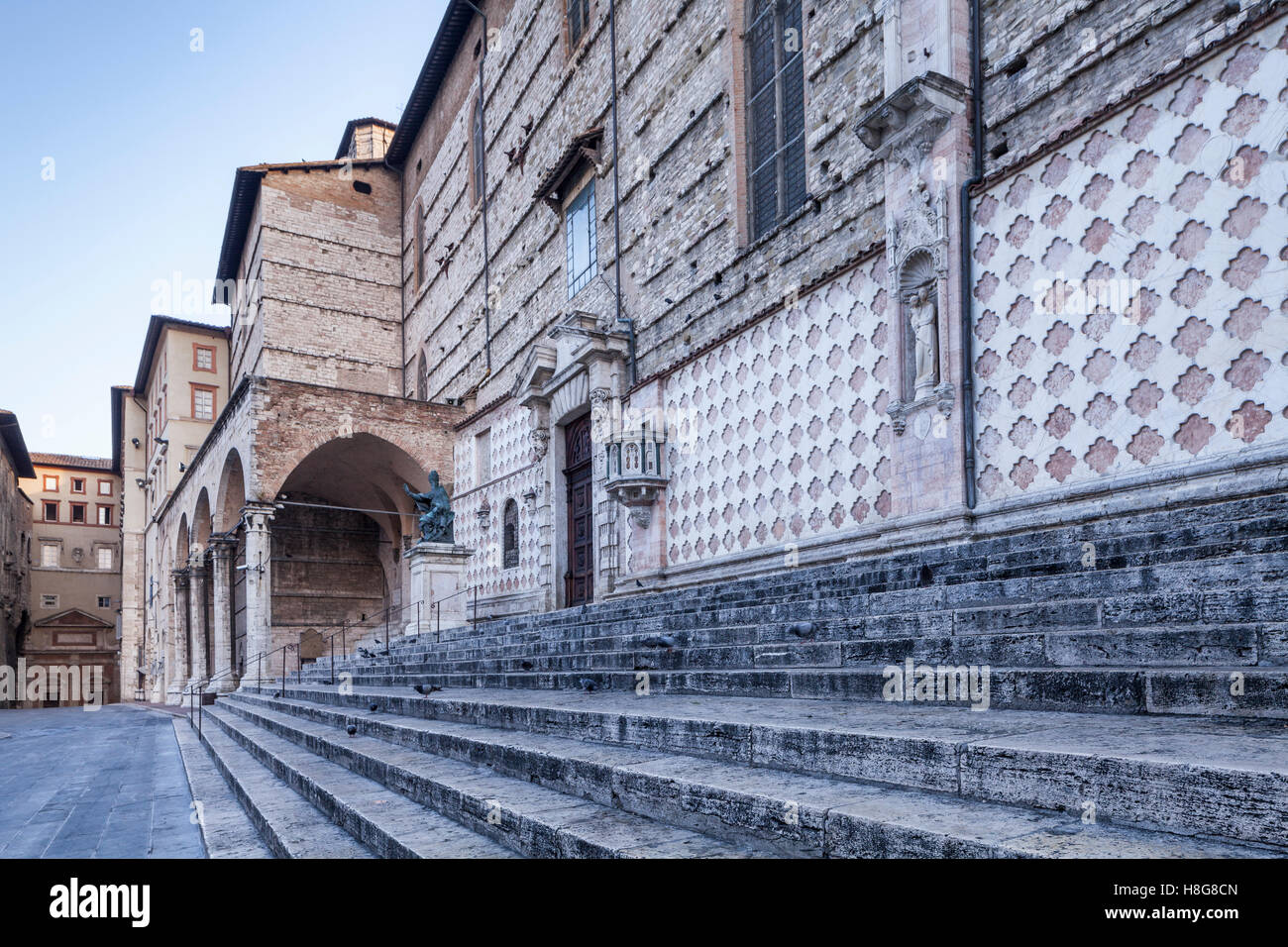 Duomo di perugia hi-res stock photography and images - Alamy