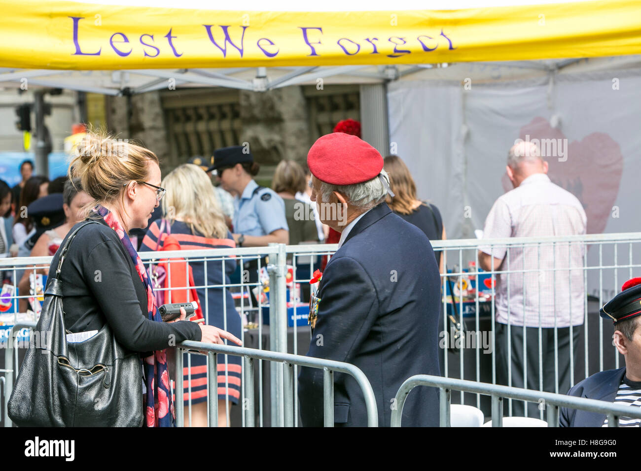 Remembrance Day Armistice Service for fallen veterans in Sydney at ...
