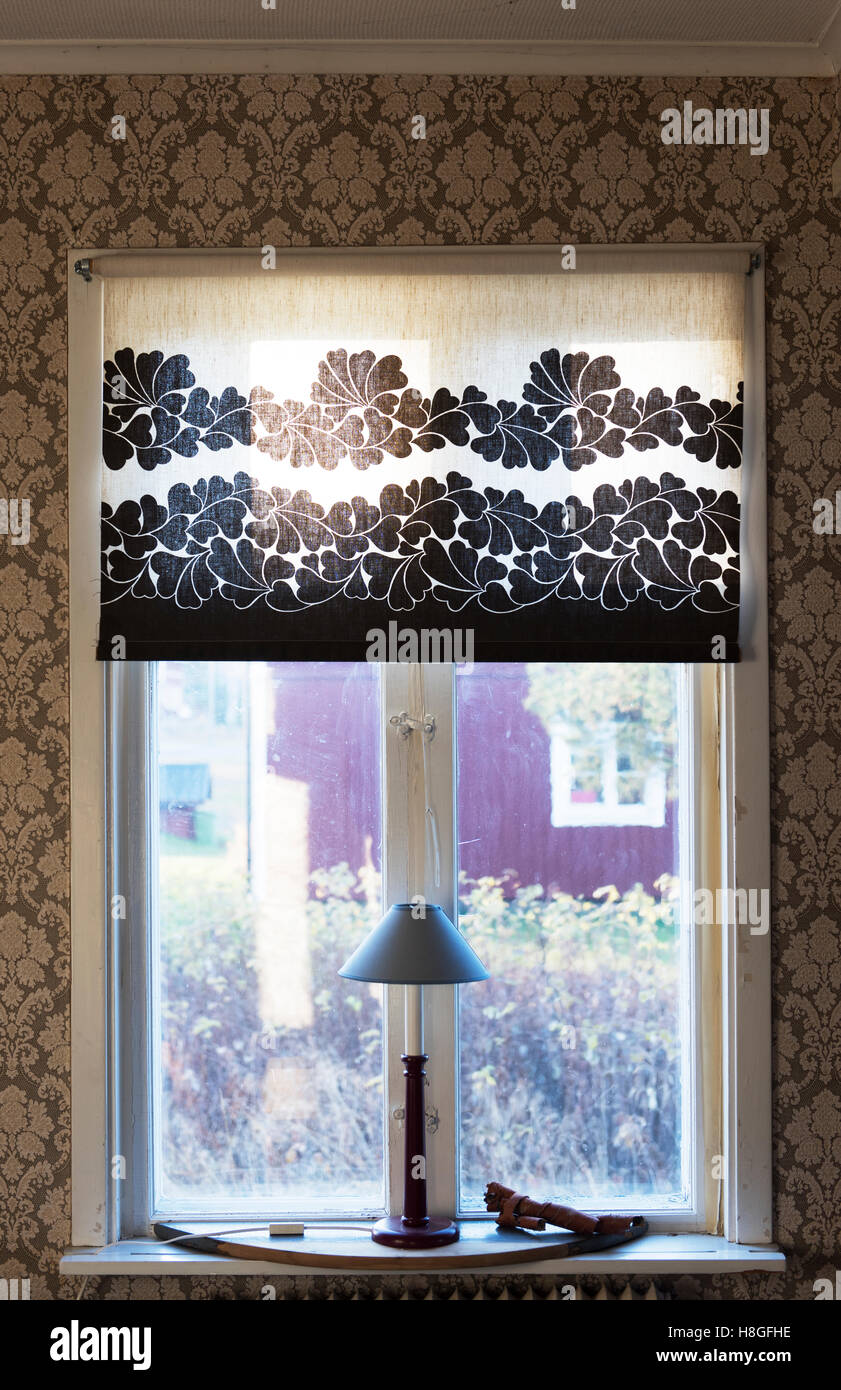 The neighbors window hi-res stock photography and images - Alamy