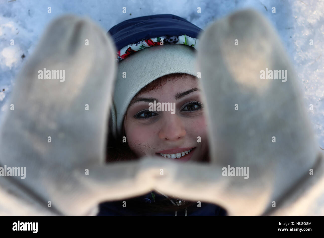 girl portrait winter hand hide Stock Photo - Alamy