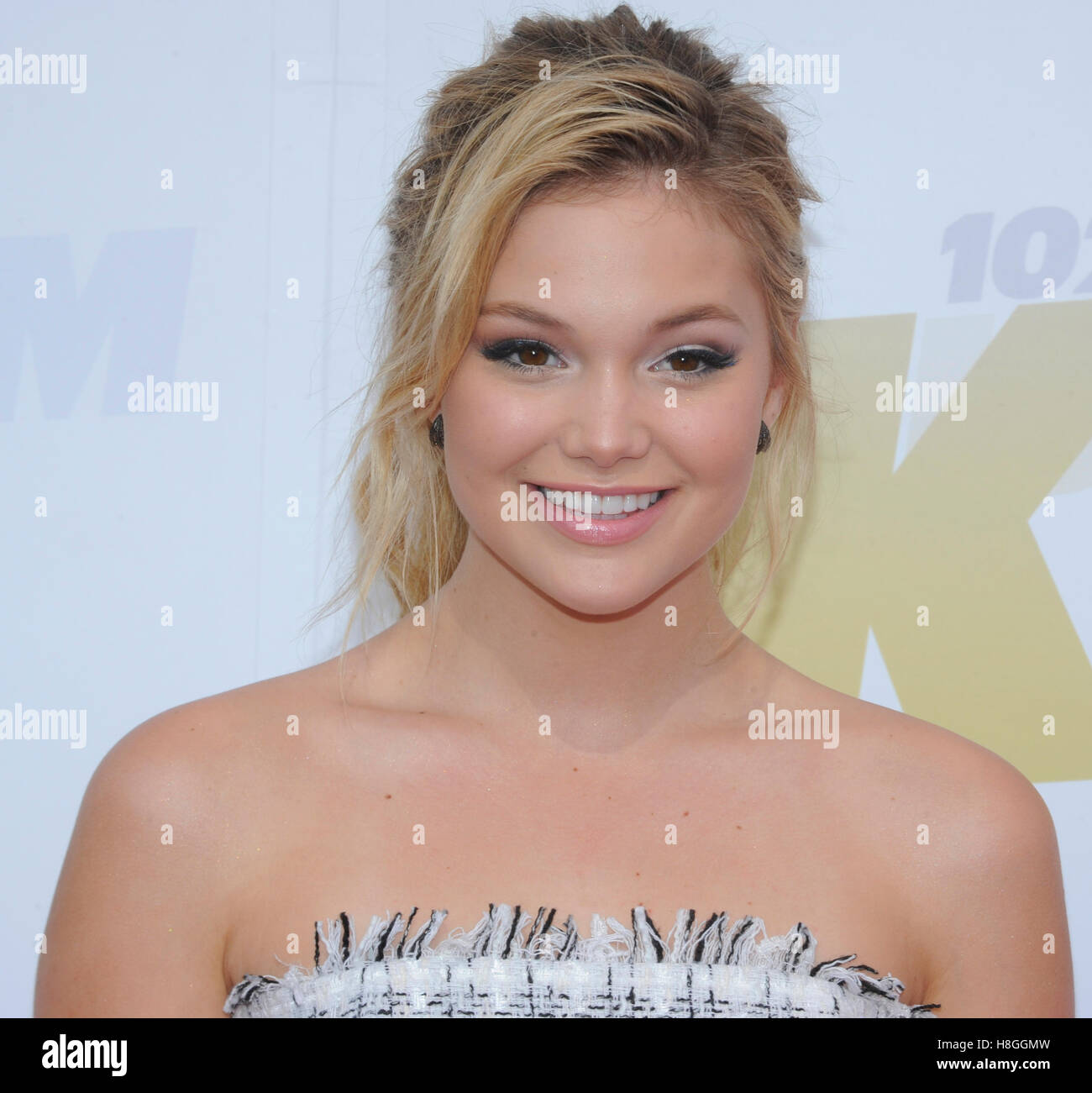 Olivia Holt arrives at 102.7 KIIS FM’s Wango Tango 2016 red carpet at ...