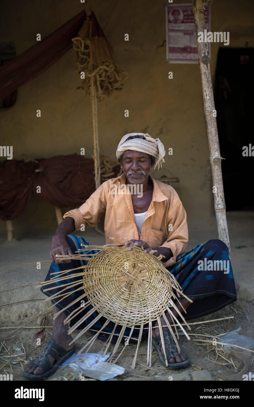 Santal tribe hi-res stock photography and images - Alamy