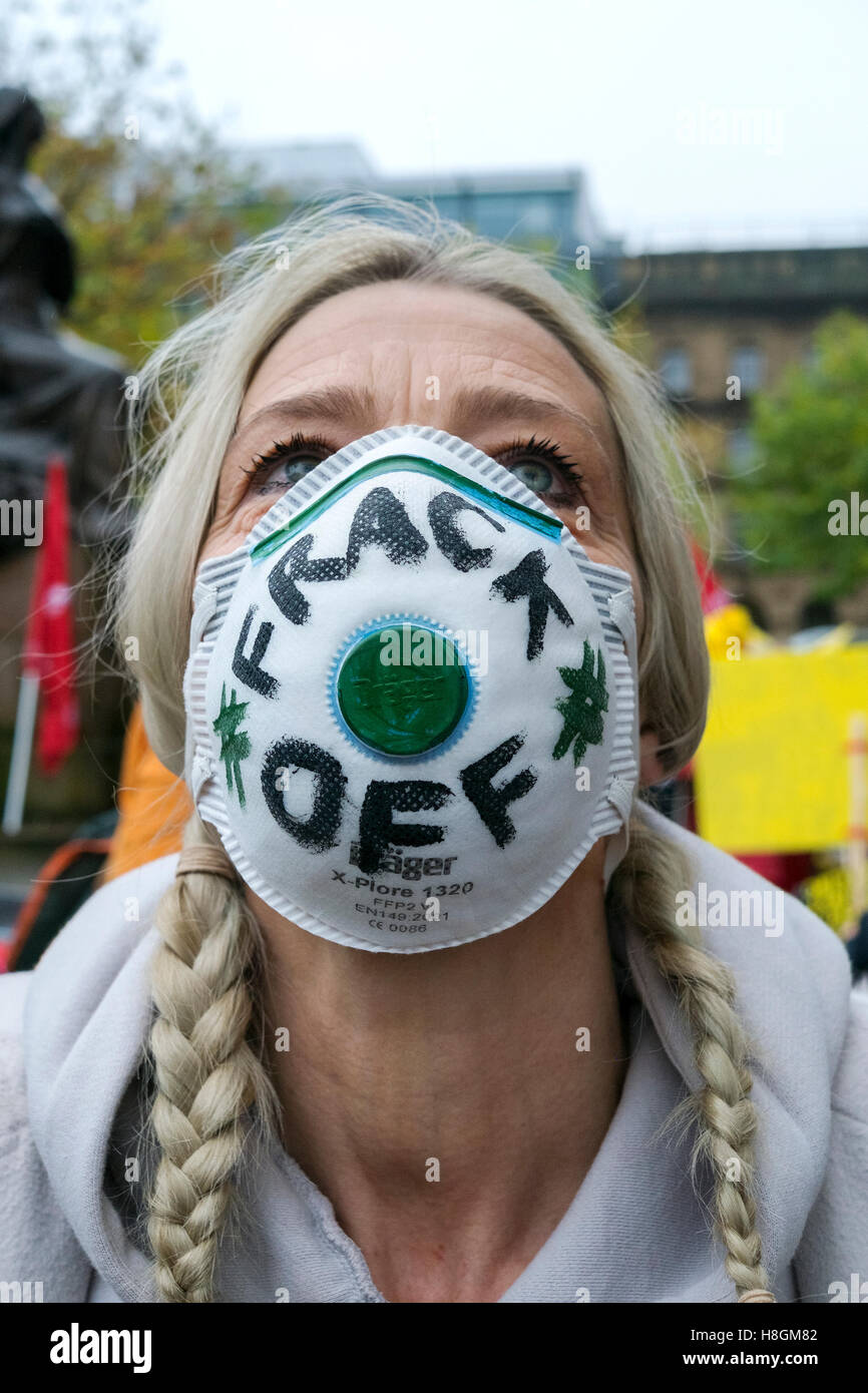 a cuadrilla plumpton frack off anti protest shale gas extraction ...